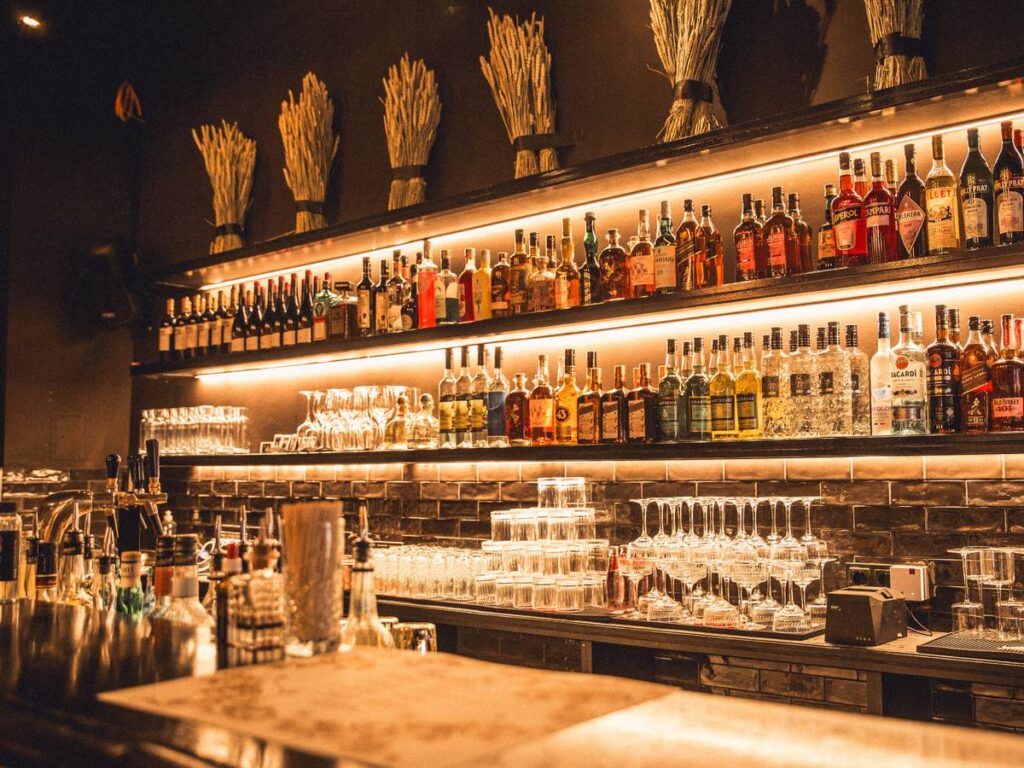 100 Gramm Bar Lounge – Berlin Mitte – Rosenthaler Platz - 100 GRAMM Bar ...